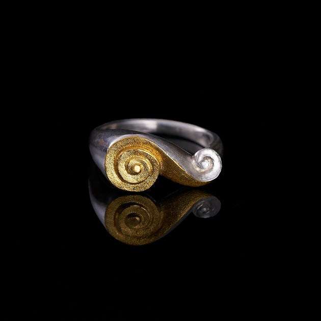 Harmony Scroll Ring: Flowy bicolour design in Silver & Gold ...