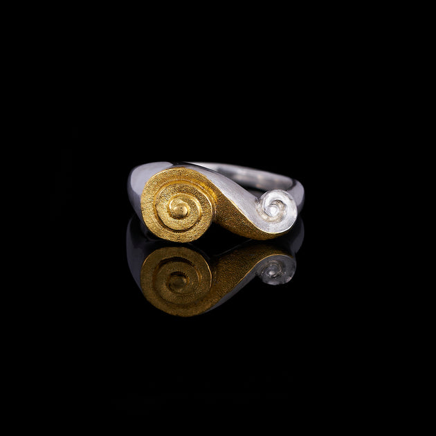Harmony Scroll Ring: Flowy bicolour design in Silver & Gold ...